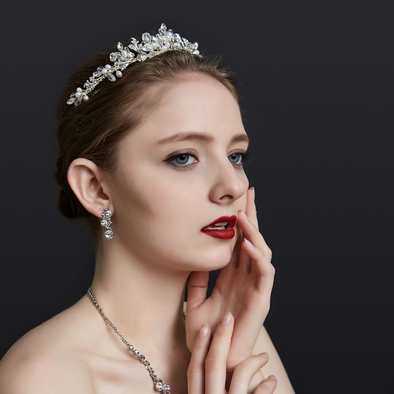 CH2-T-804 – Eli Tiaras