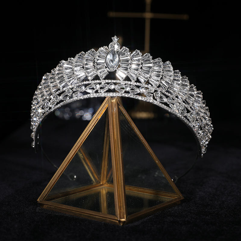 CH1-T-619 – Eli Tiaras